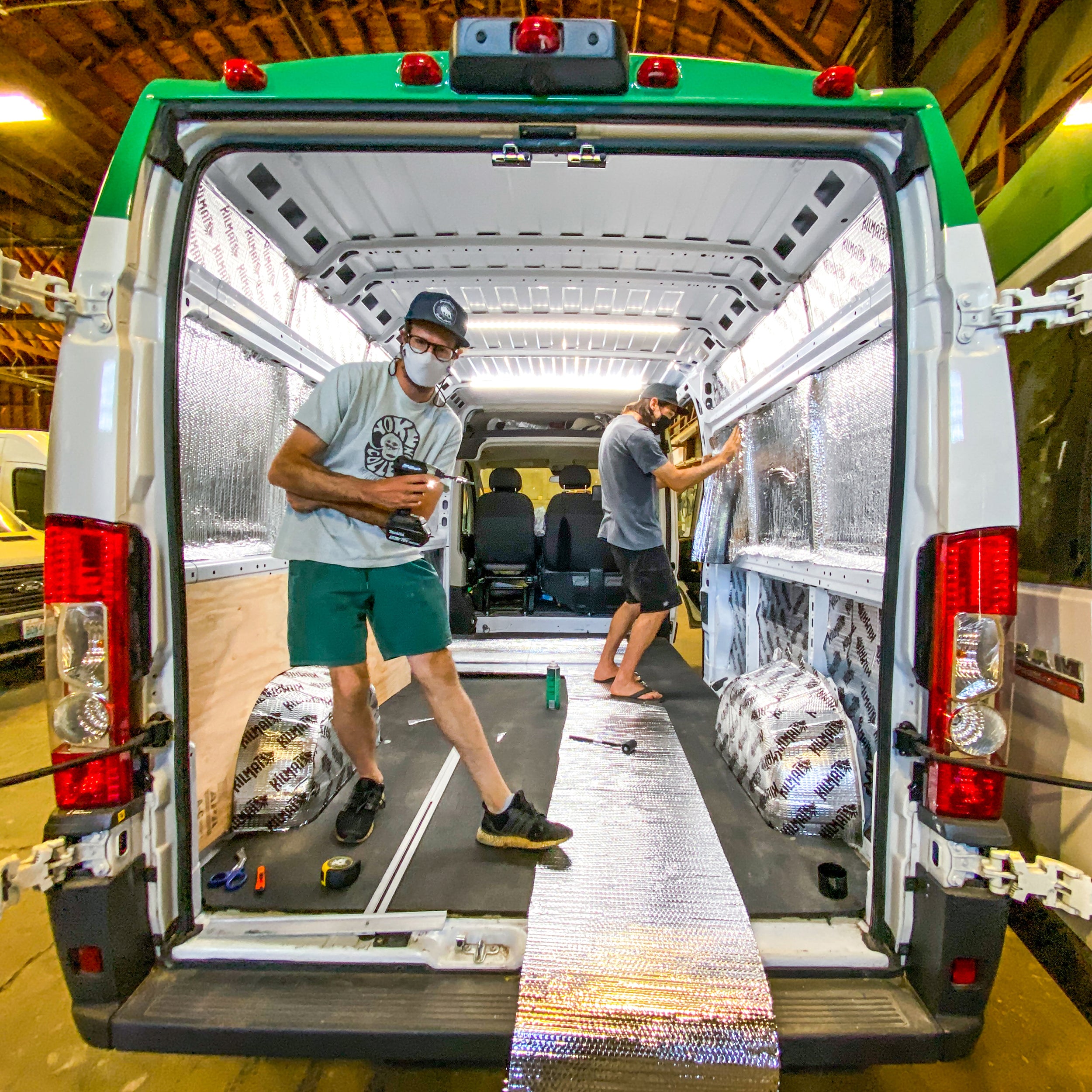 LINE TRAVELING CIRCUS SEASON FINALE - VANDEMIC – Forecast Ski