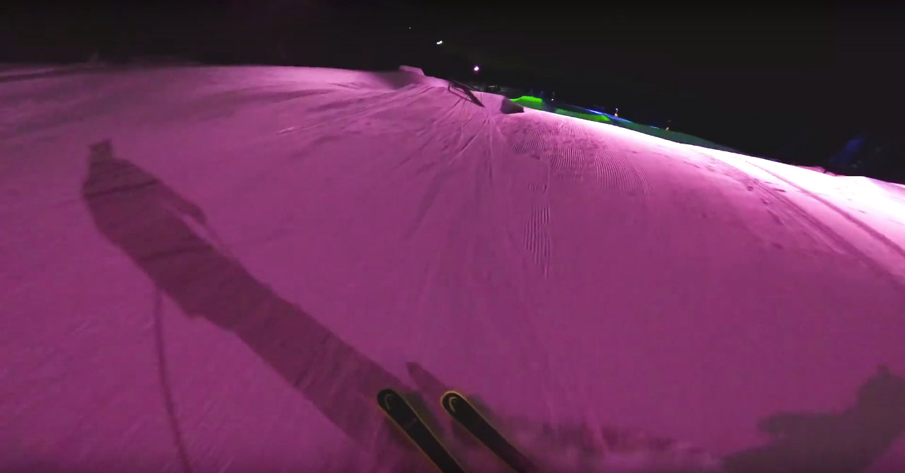 JESPER TJADER NIGHT SHRED – Forecast Ski
