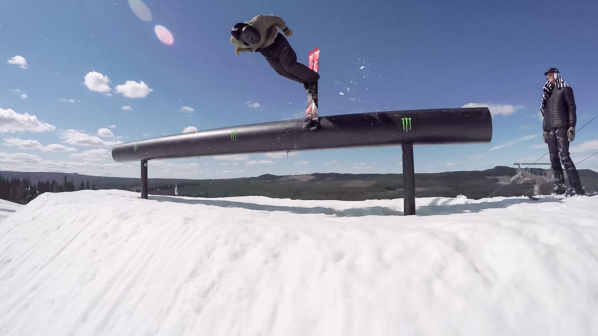 SLVSH - HUGO BURVALL VS. EMIL GRANBOM – Forecast Ski